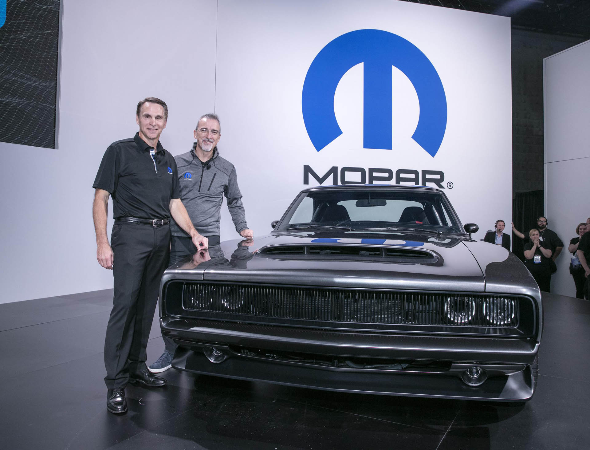 DODGE MOPAR REVIVE EL MOTOR "ELEFANTE" 426CU 1,000 HP PARA LA VENTA